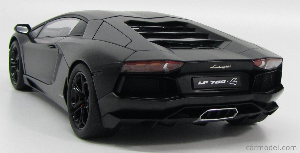 AUTOART 74661 Scale 1/18 | LAMBORGHINI AVENTADOR LP700-4 2011 MATT BLACK