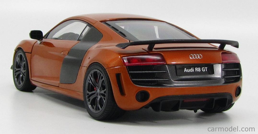 KYOSHO 5011118415 Scale 1/18 | AUDI R8 GT 5.2 V10 FSI 2010 SAMOA ORANGE MET
