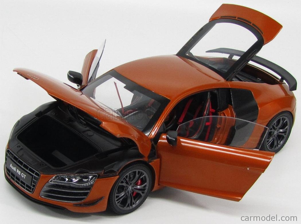 KYOSHO 5011118415 Scale 1/18 | AUDI R8 GT 5.2 V10 FSI 2010 SAMOA ORANGE MET