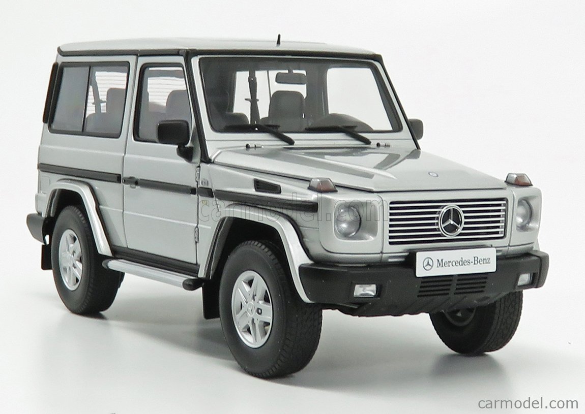 AUTOART 76112 Scale 1/18 | MERCEDES BENZ G-CLASS G500 V8 SWB 1990 SILVER