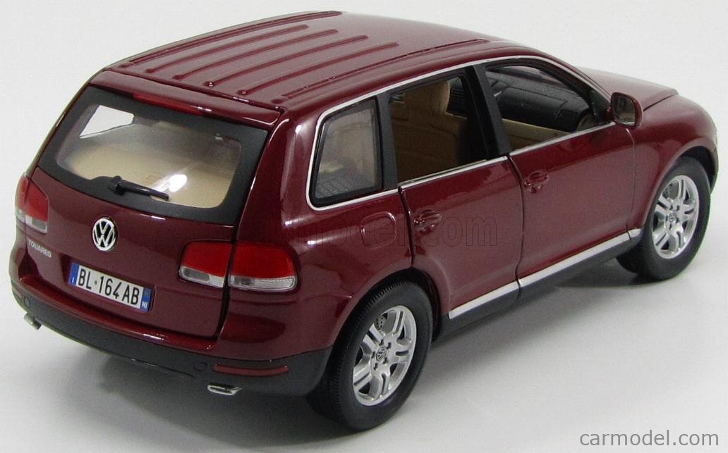 BURAGO 12002R Scale 1/18 | VOLKSWAGEN TOUAREG 4-DOOR 2002 BORDEAUX MET
