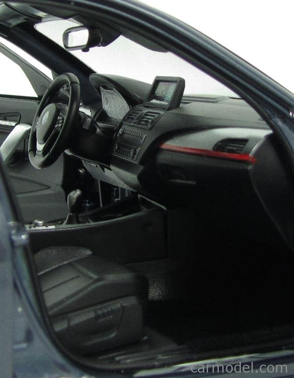 PARAGON-MODELS 0970059 Echelle 1/18 | BMW 1-SERIES 125i (F20) 2011 MIDNIGHT BLUE MET