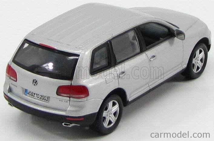 MINICHAMPS 68625 Scale 1/43 | VOLKSWAGEN TOUAREG 2003 SILVER