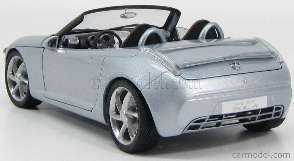 GATE B66962113 Scale 1/18 | MERCEDES BENZ SLA VISION ROADSTER 2000 SILVER
