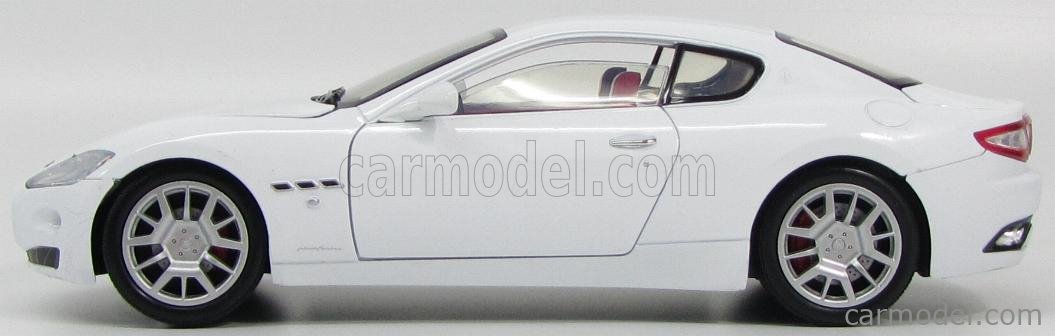 MOTOR-MAX 79151W Scale 1/18 | MASERATI GRANTURISMO 2008 WHITE