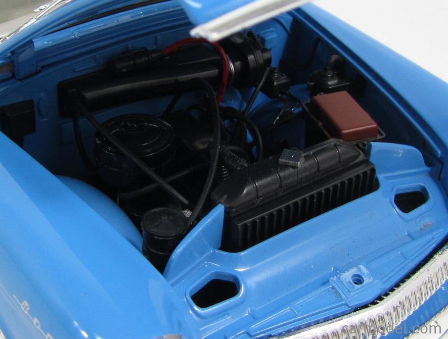 IST-MODELS IST18003BL Escala 1/18 | GAZ VOLGA 22V STATION WAGON 1967 BLUE
