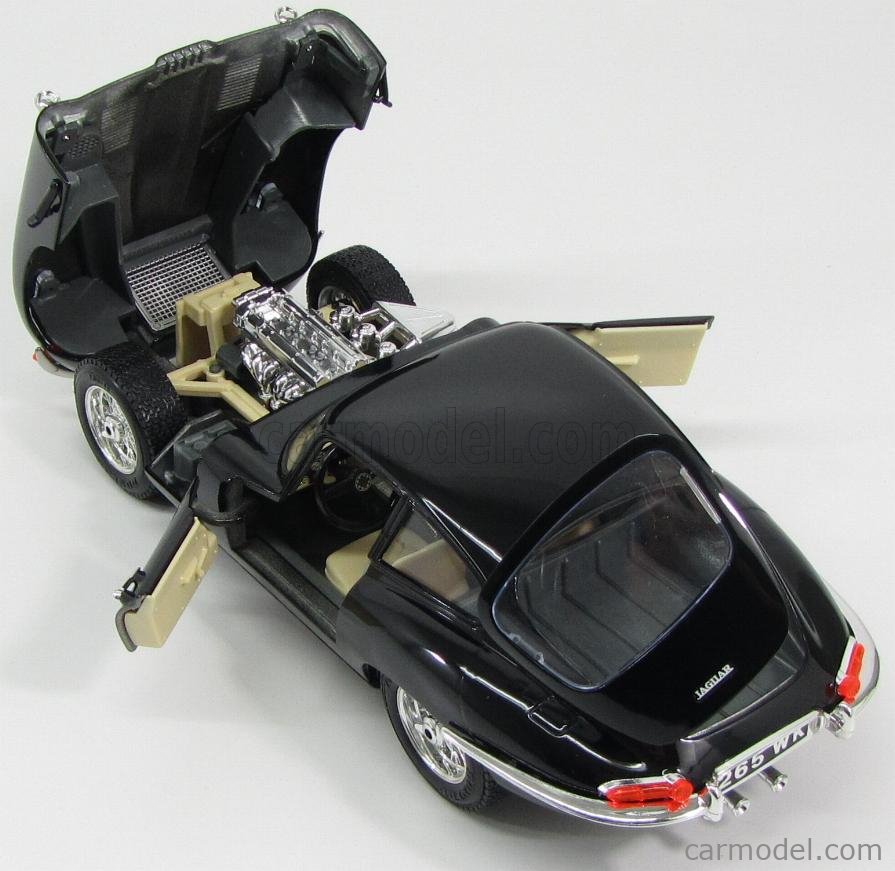BURAGO 3018 Escala 1/18 | JAGUAR E-TYPE COUPE 1961 BLACK