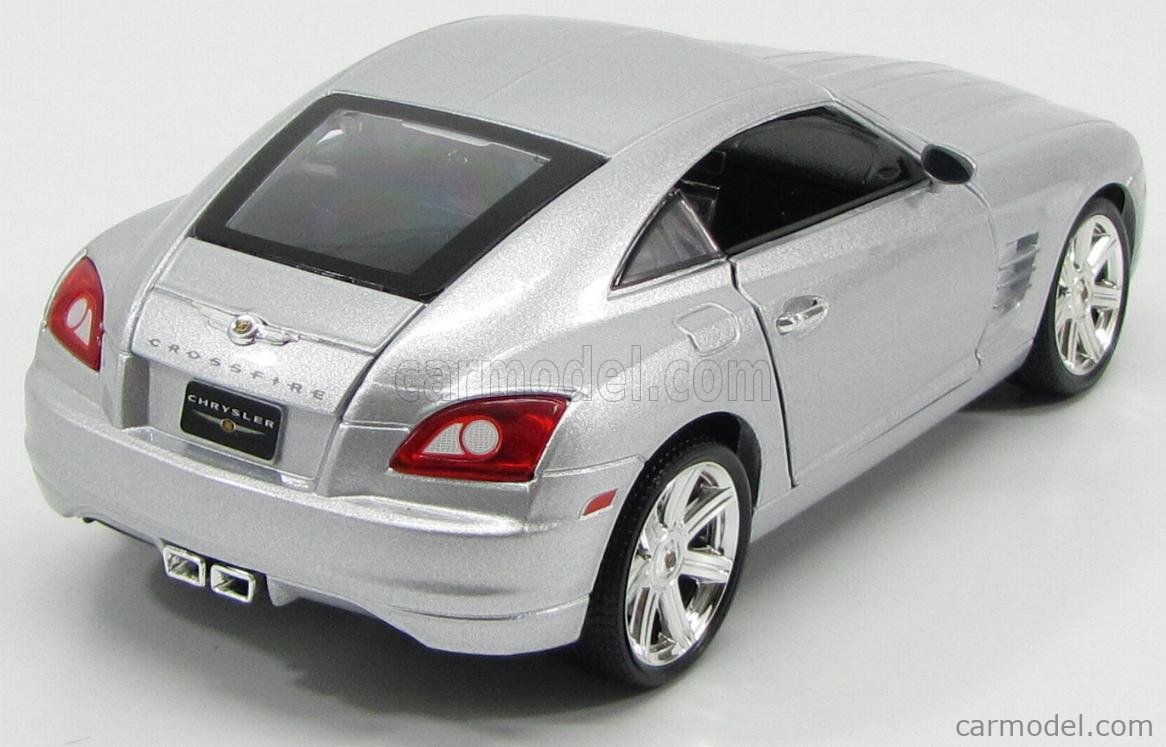 MAISTO 31140S Scale 1/18 | CHRYSLER CROSSFIRE COUPE 2005 SILVER