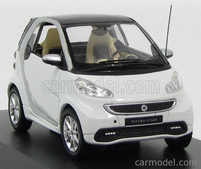 SPARK-MODEL B66960168 Scale 1/43 | SMART FORTWO COUPE 2011 WHITE