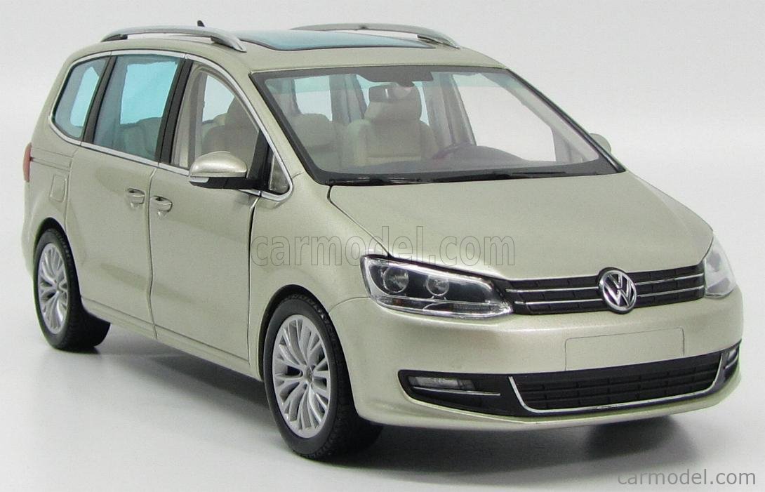 MINICHAMPS 110051002 Scale 1/18 | VOLKSWAGEN SHARAN 2010 SILVER