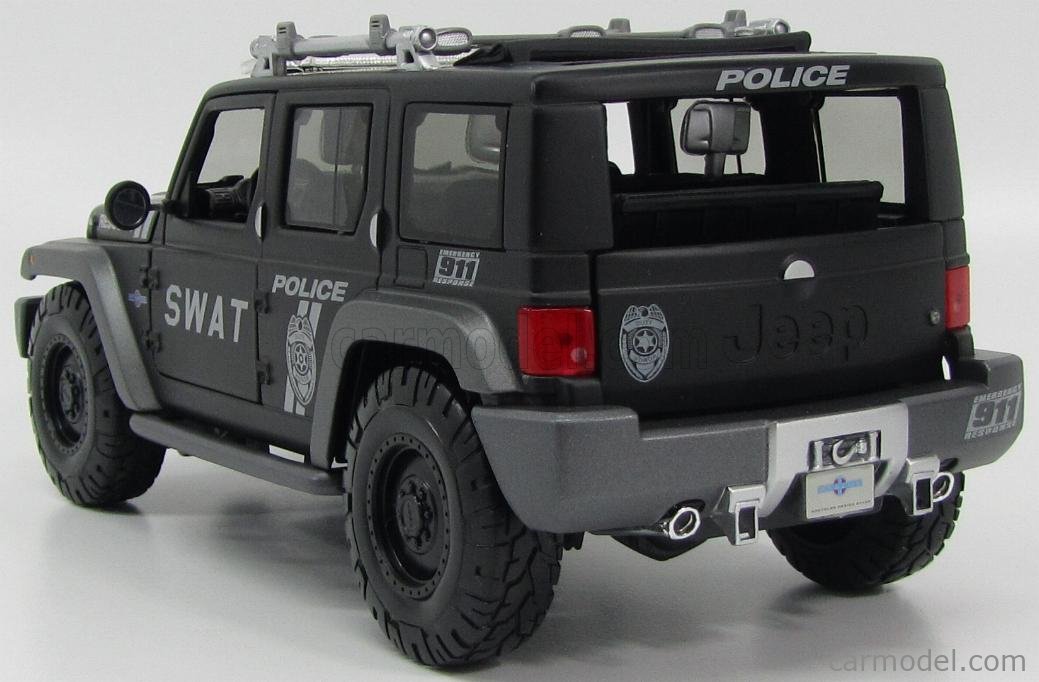 MAISTO 36211BK Scale 1/18 | JEEP RESCUE CONCEPT POLICE SWAT 2005 MATT BLACK